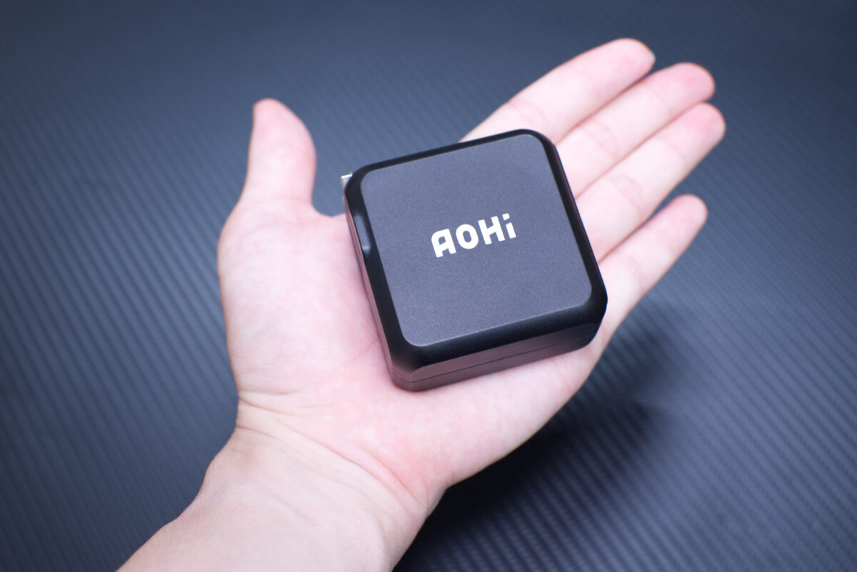 【AOHI MAGCUBE PD 100W】PCとiPad Proを同時に充電できる2ポート充電器をレビュー | ポテイモブログ