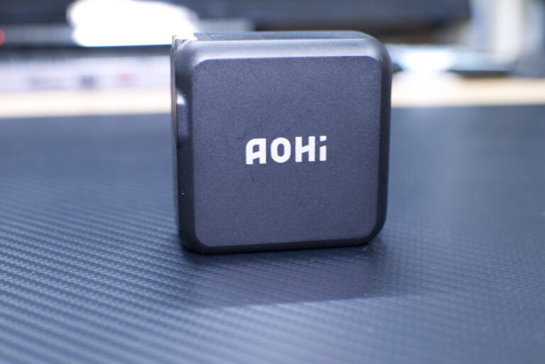 【AOHI MAGCUBE PD 100W】PCとiPad Proを同時に充電できる2ポート充電器をレビュー | ポテイモブログ